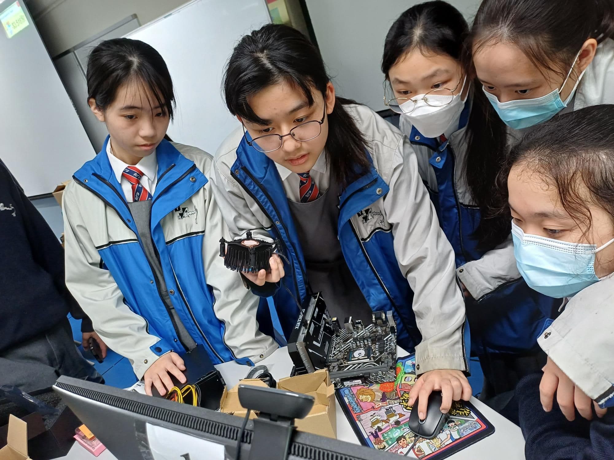 Programs | On-campus Course for Secondary School | SEED Foundation